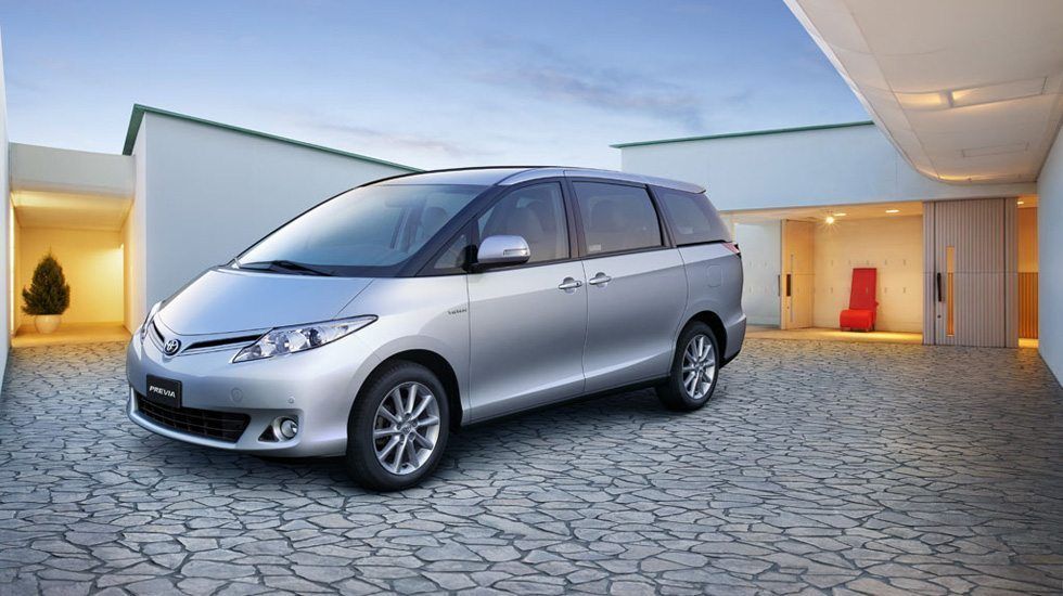 Rent Toyota Previa in Dubai - Mala Rent a car